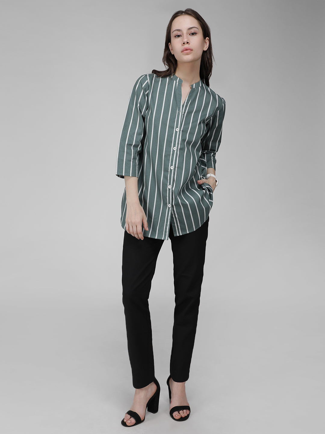 Flat 70% OFF – IDK® Couture